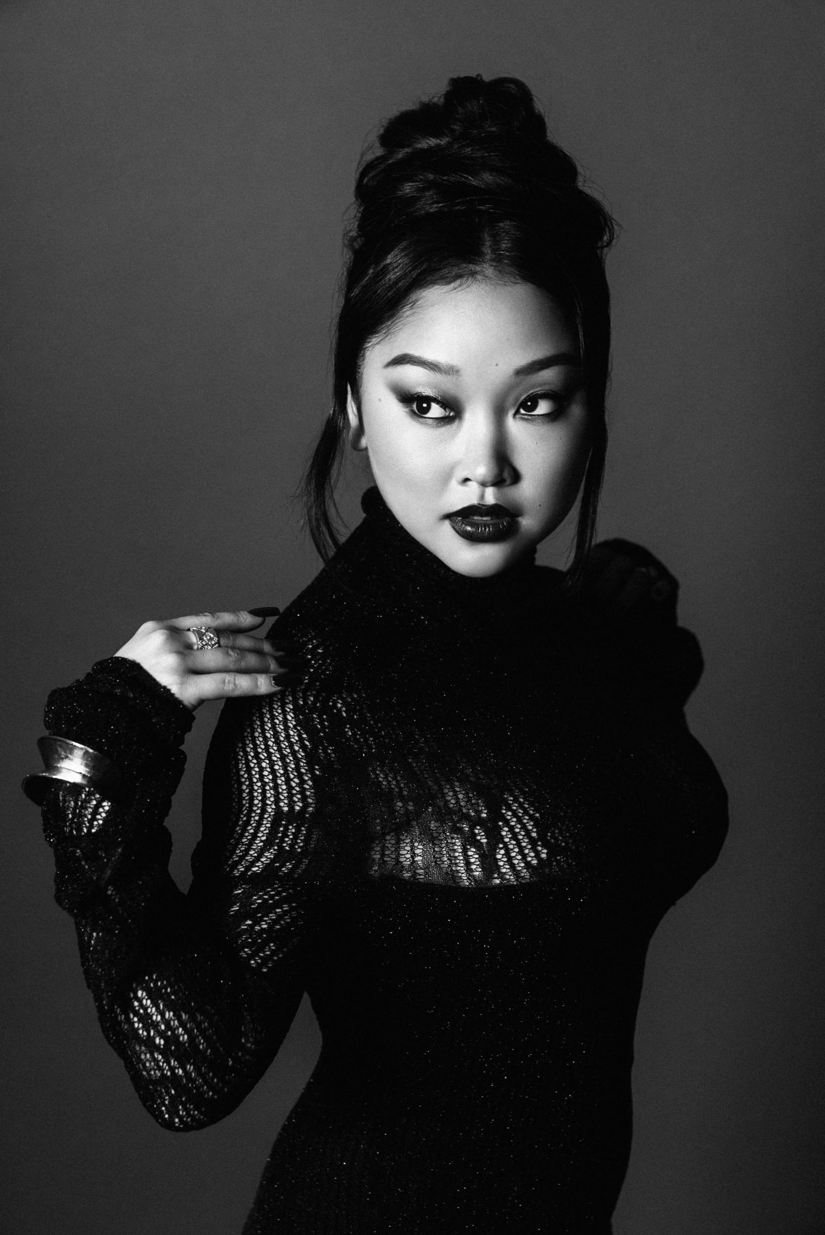Shooting Lana Condor pour Flaunt Magazine - 4 avril 2022
