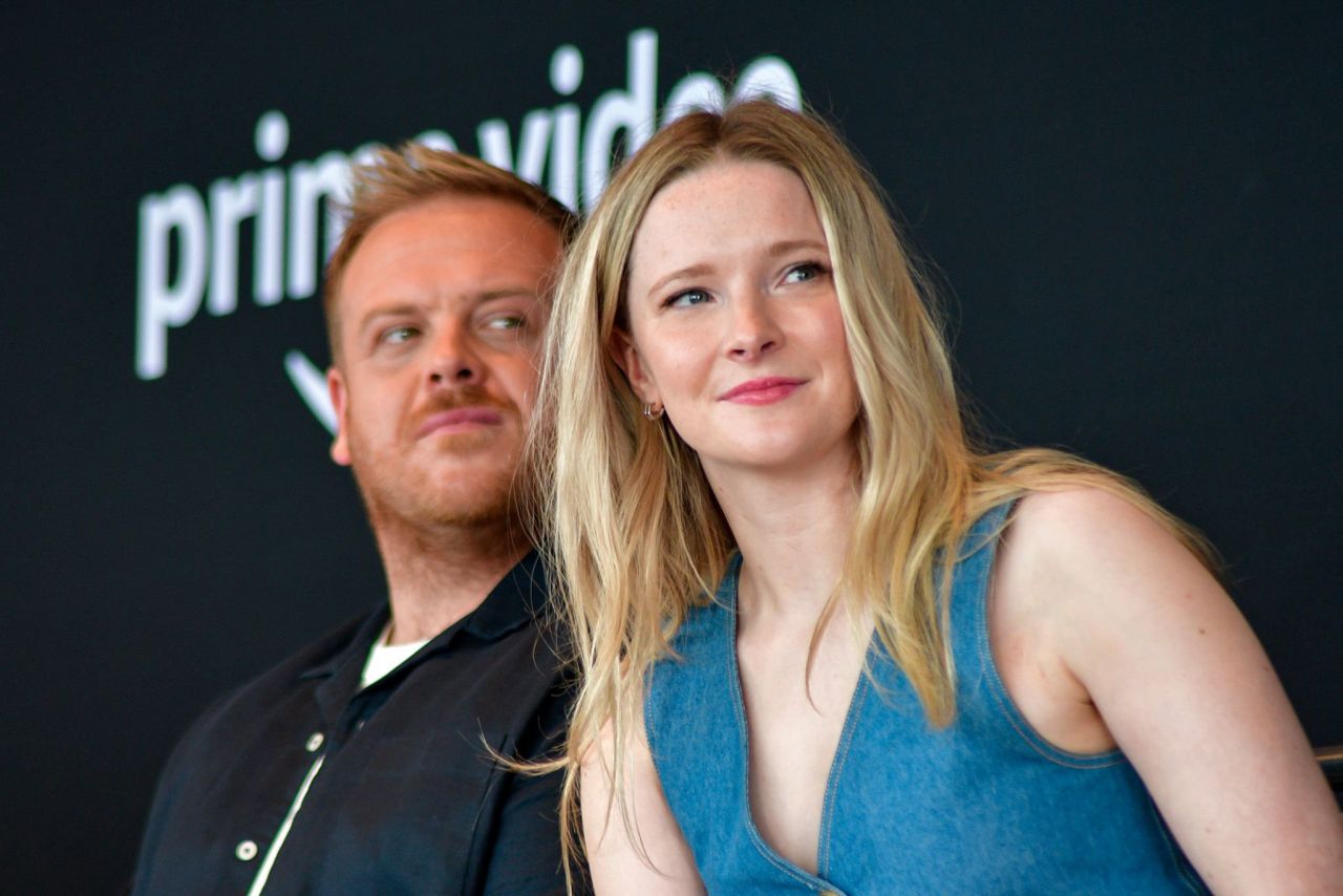 Morfydd Clark conférence de presse The Lord Of The Rings The Rings Of ...