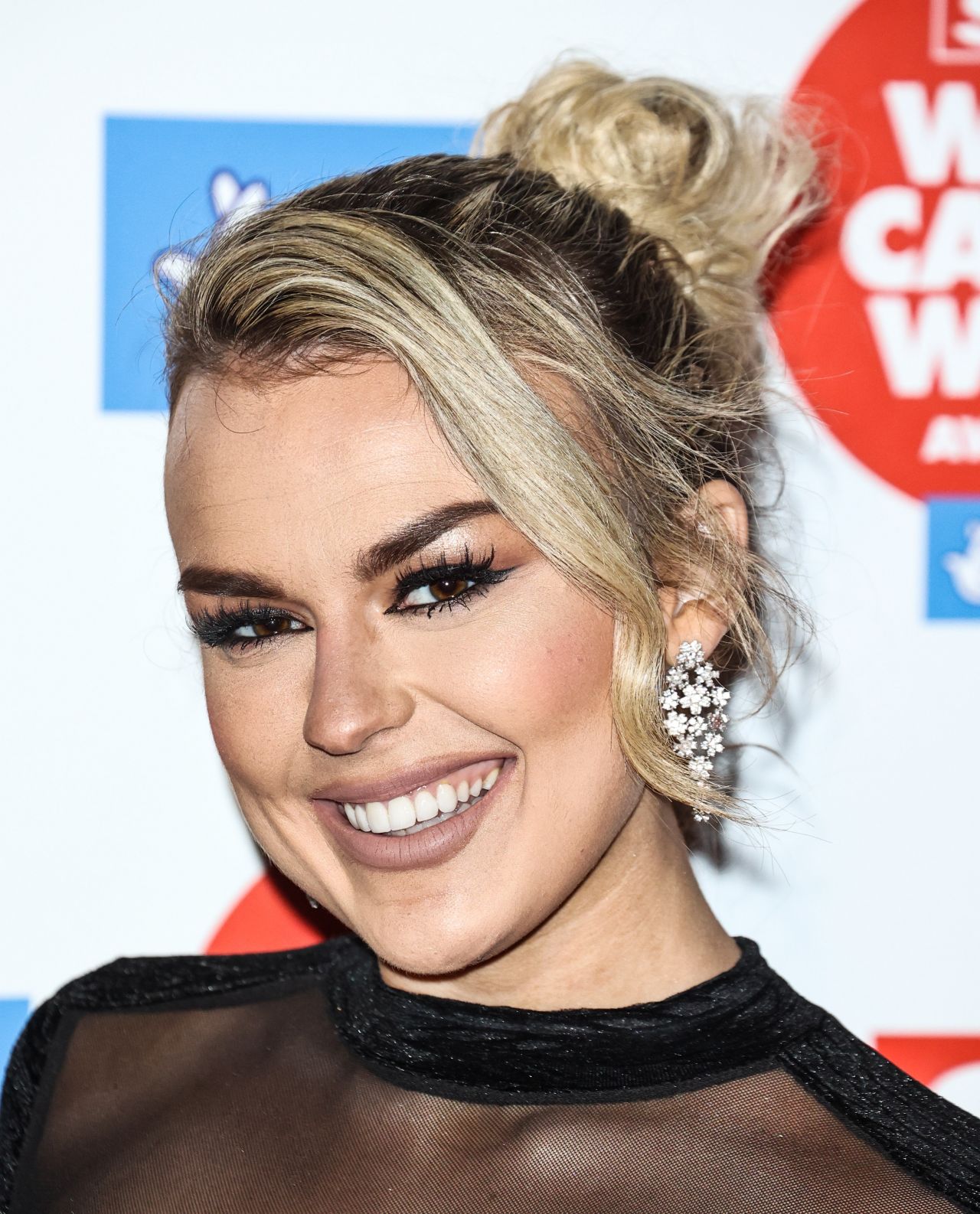 Tallia Storm Sexy Aux The Suns Who Cares Wins Awards à Londres 1