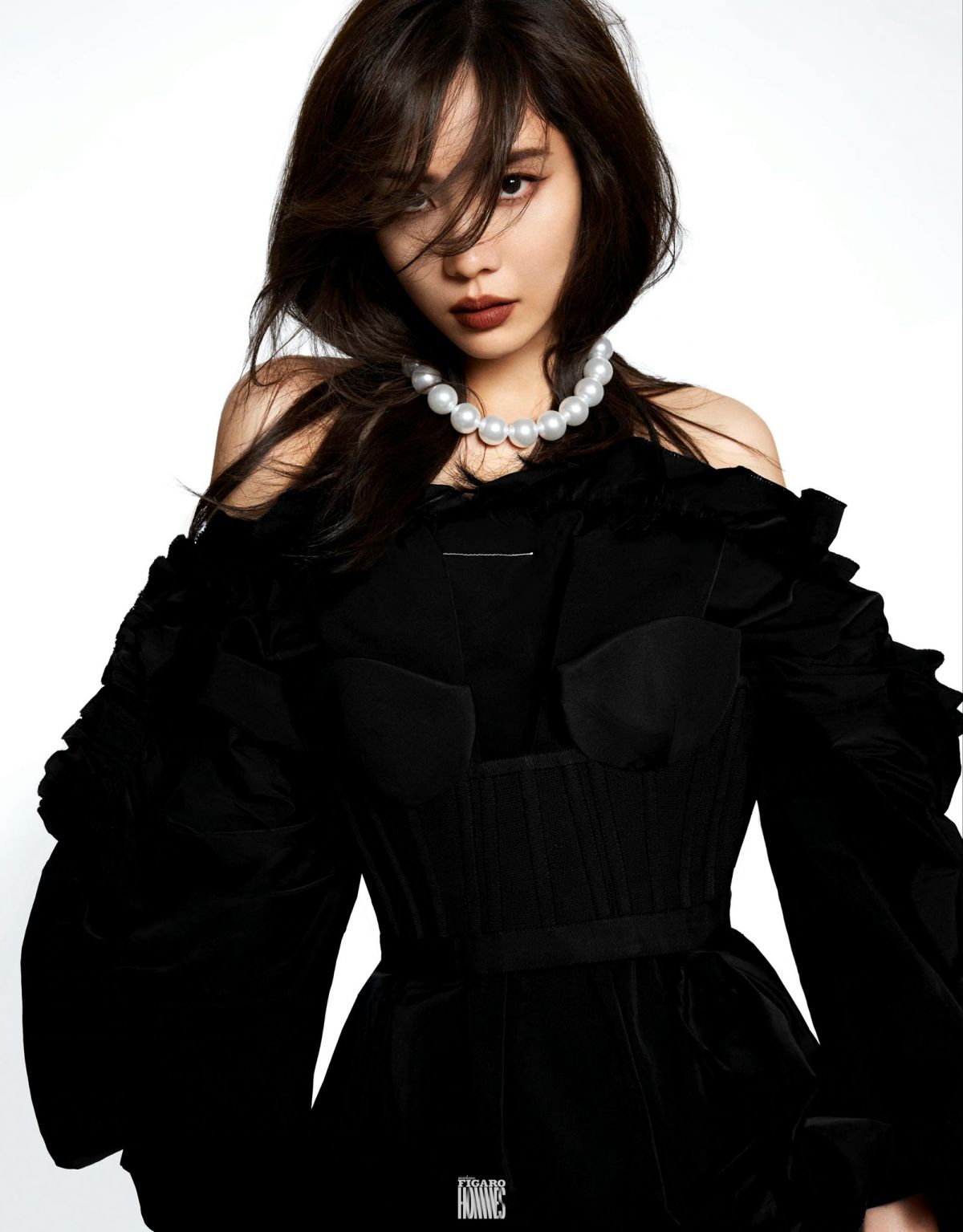 Wang Feifei dans Madame Figaro Magazine - 27 décembre 2022