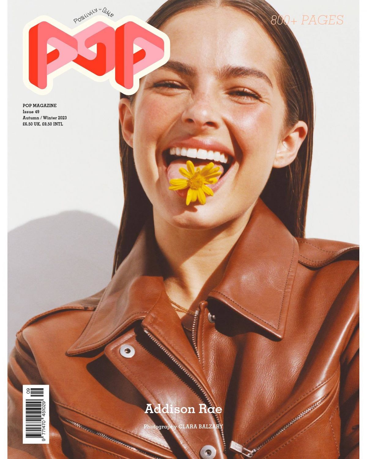 Addison Rae tire la langue dans Pop Magazine - 1 octobre 2023