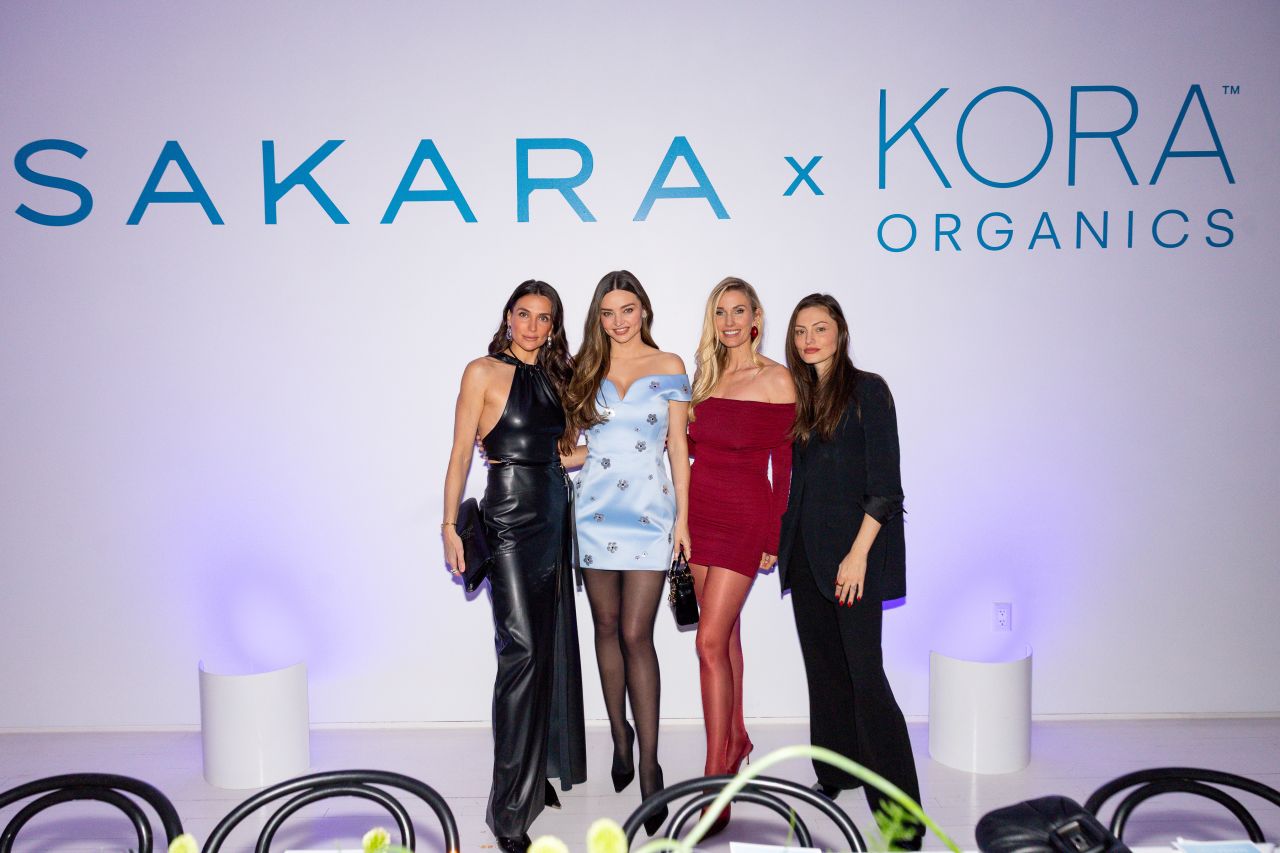 Miranda Kerr : dîner chic, raisins et glamour à NY ! - 30 mars 2025